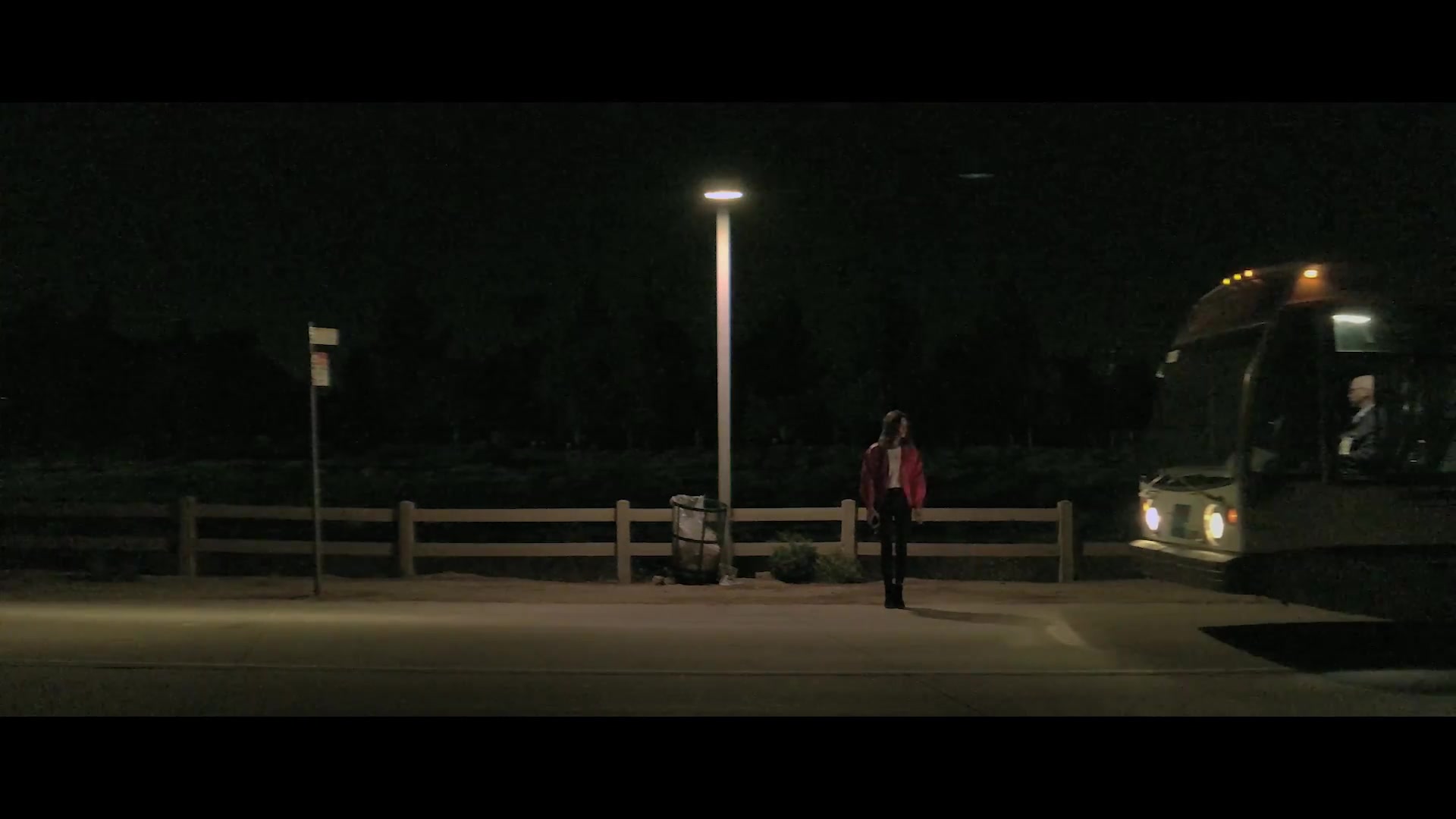 HD Screencaps - FinalStop 0039 - Phoebe Tonkin Web