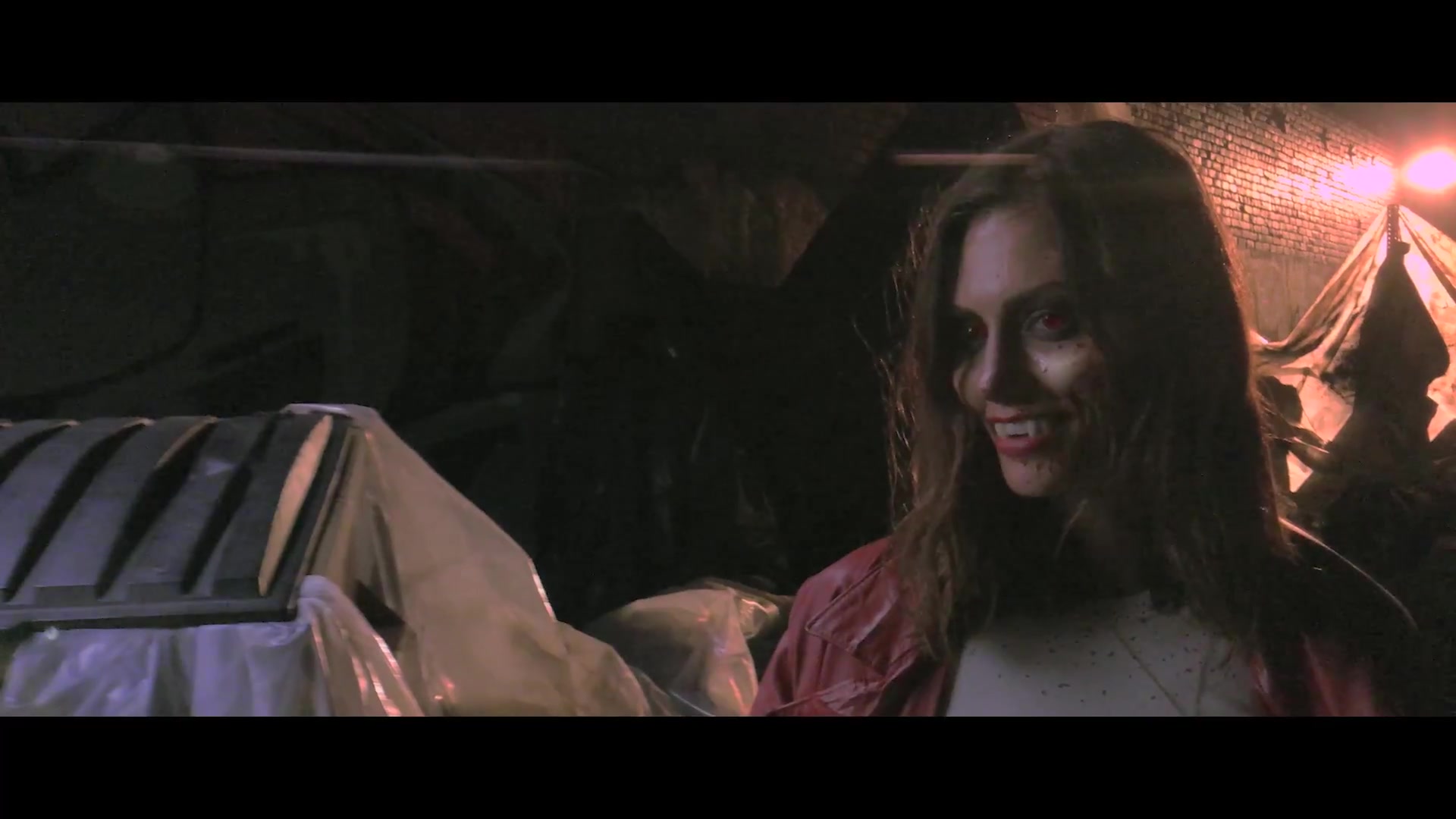 HD Screencaps - FinalStop 0229 - Phoebe Tonkin Web