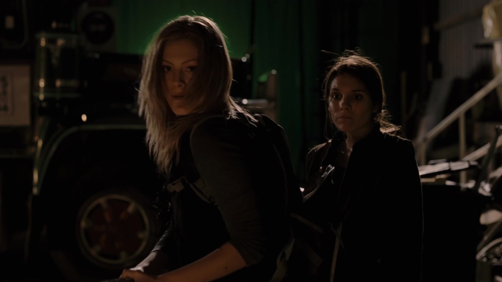 HD Screencaps - twtwb 0494 - Phoebe Tonkin Web