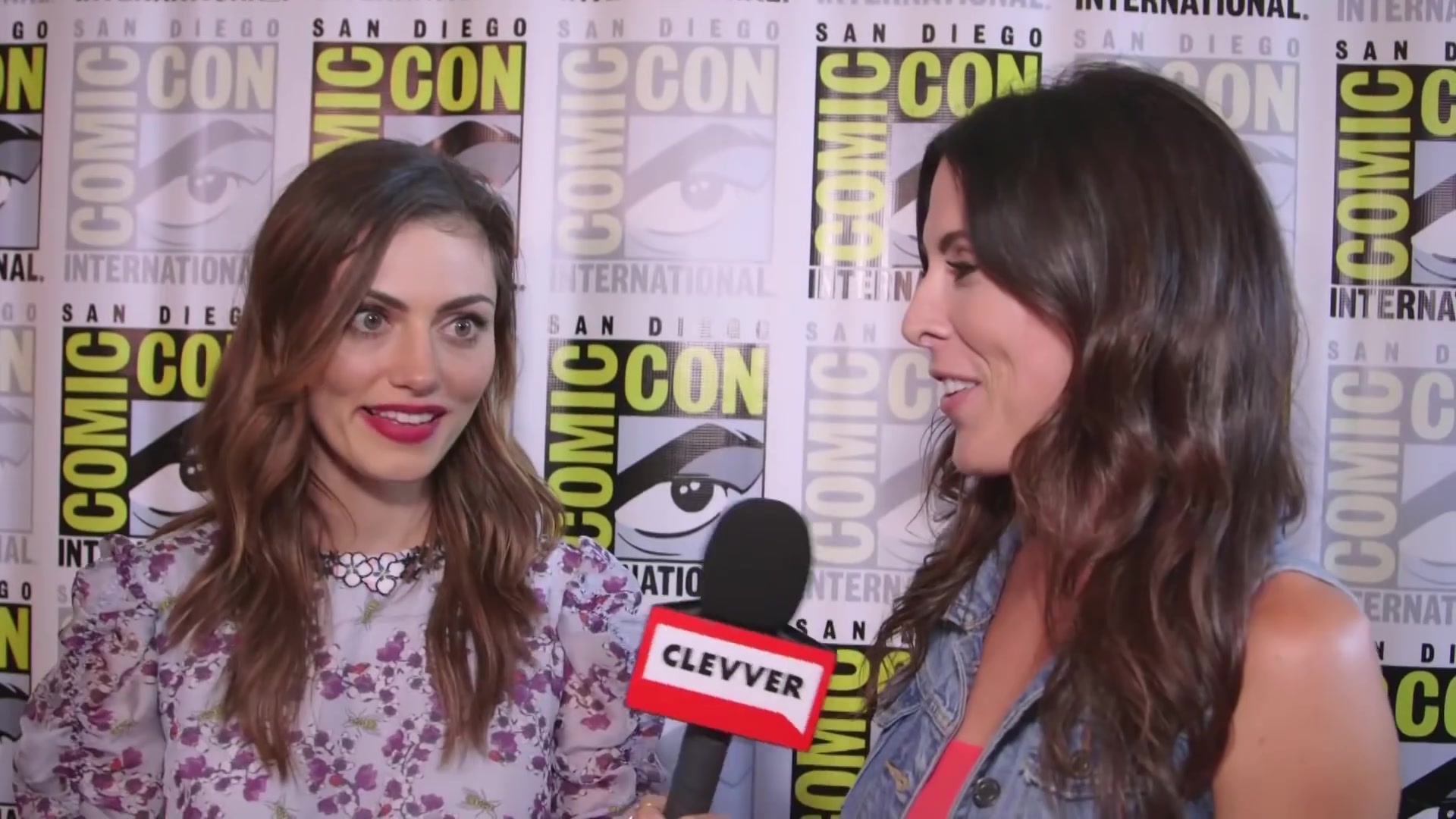 Clevver TV - Phoebe Tonkin SDCC interview - sdccsixteenint077 - Phoebe ...