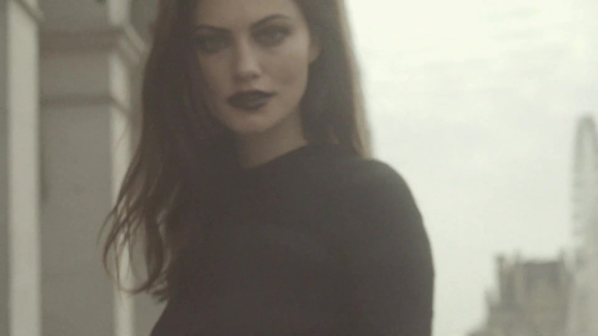 Gritty Pretty Magazine (2019) - GrittyPretty038 - Phoebe Tonkin Web