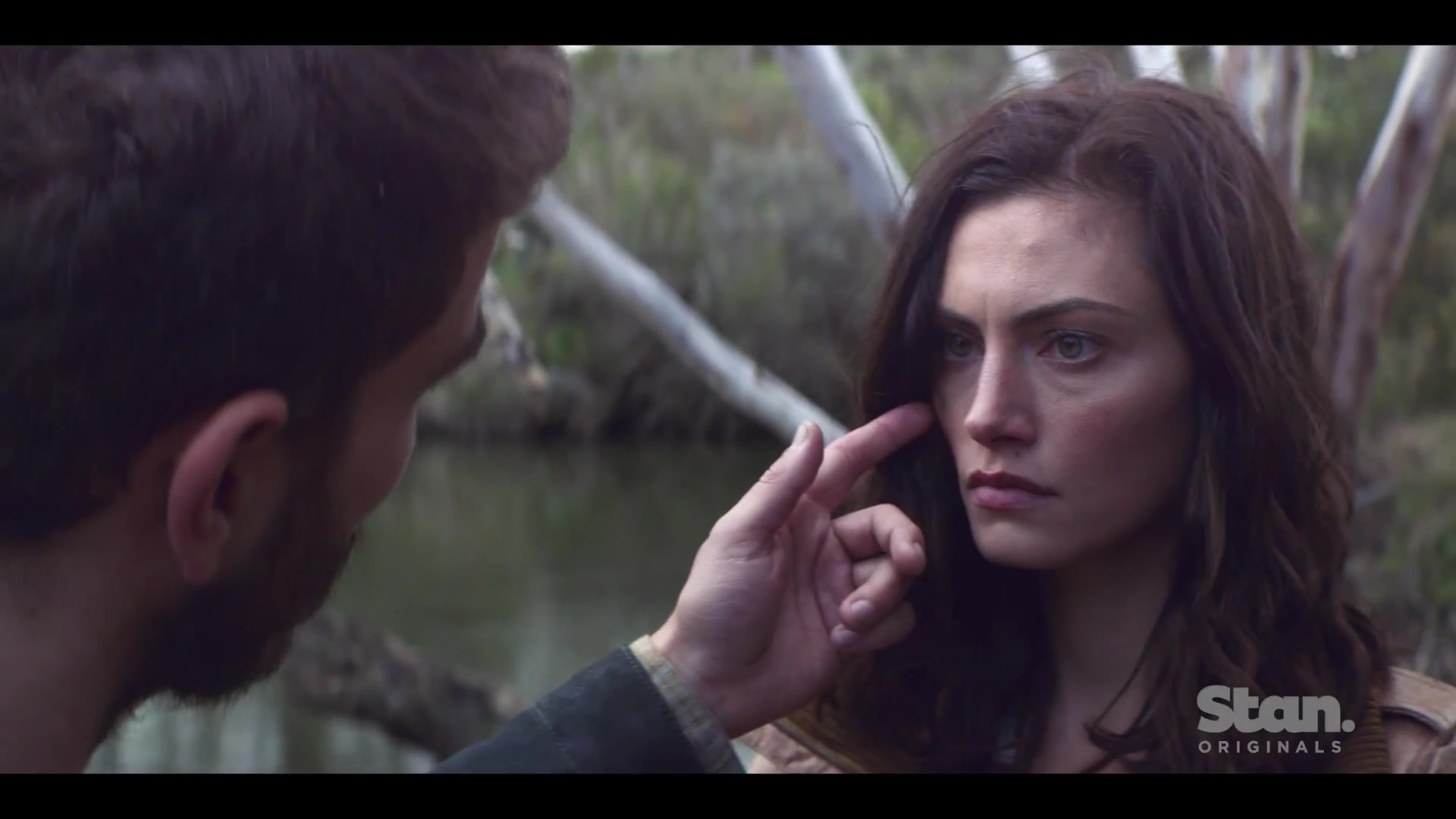 Teaser Trailer #1 Screencaps - BloomTeaser 033 - Phoebe Tonkin Web